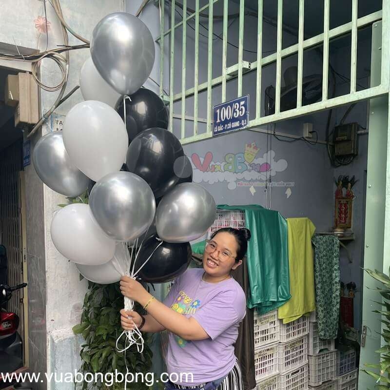 15 trái bong bóng bay màu trắng đen bạc siêu nhũ chrome sang trọng chụp ...